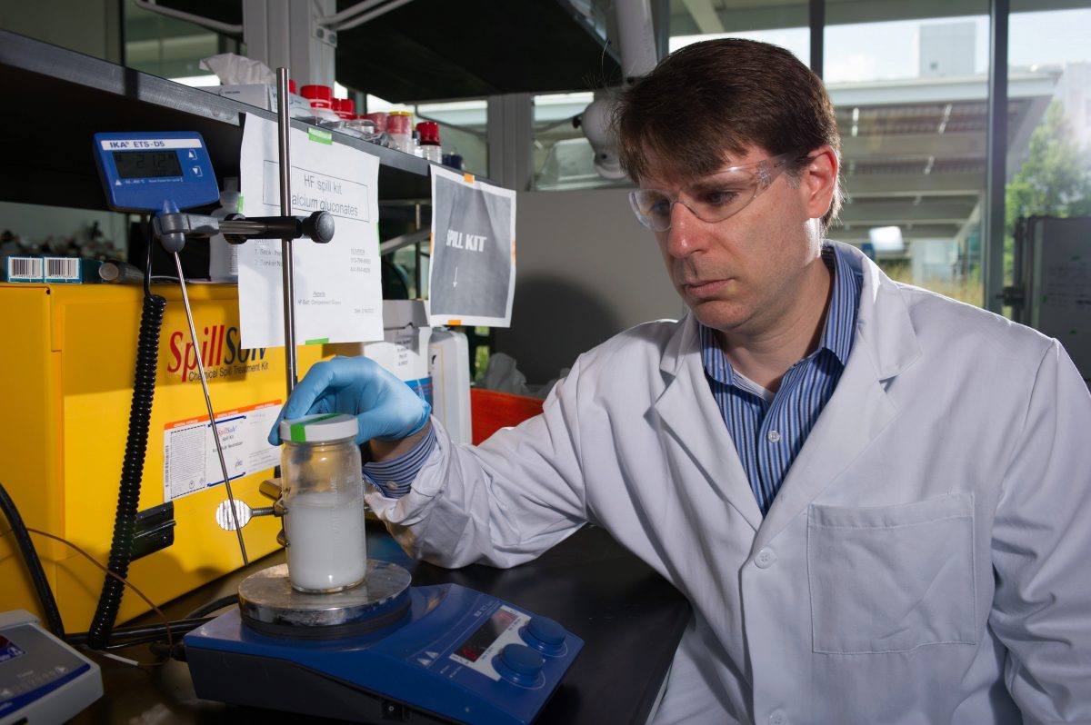 Materials and Nanotechnology | Georgia Tech School of Chemical ...